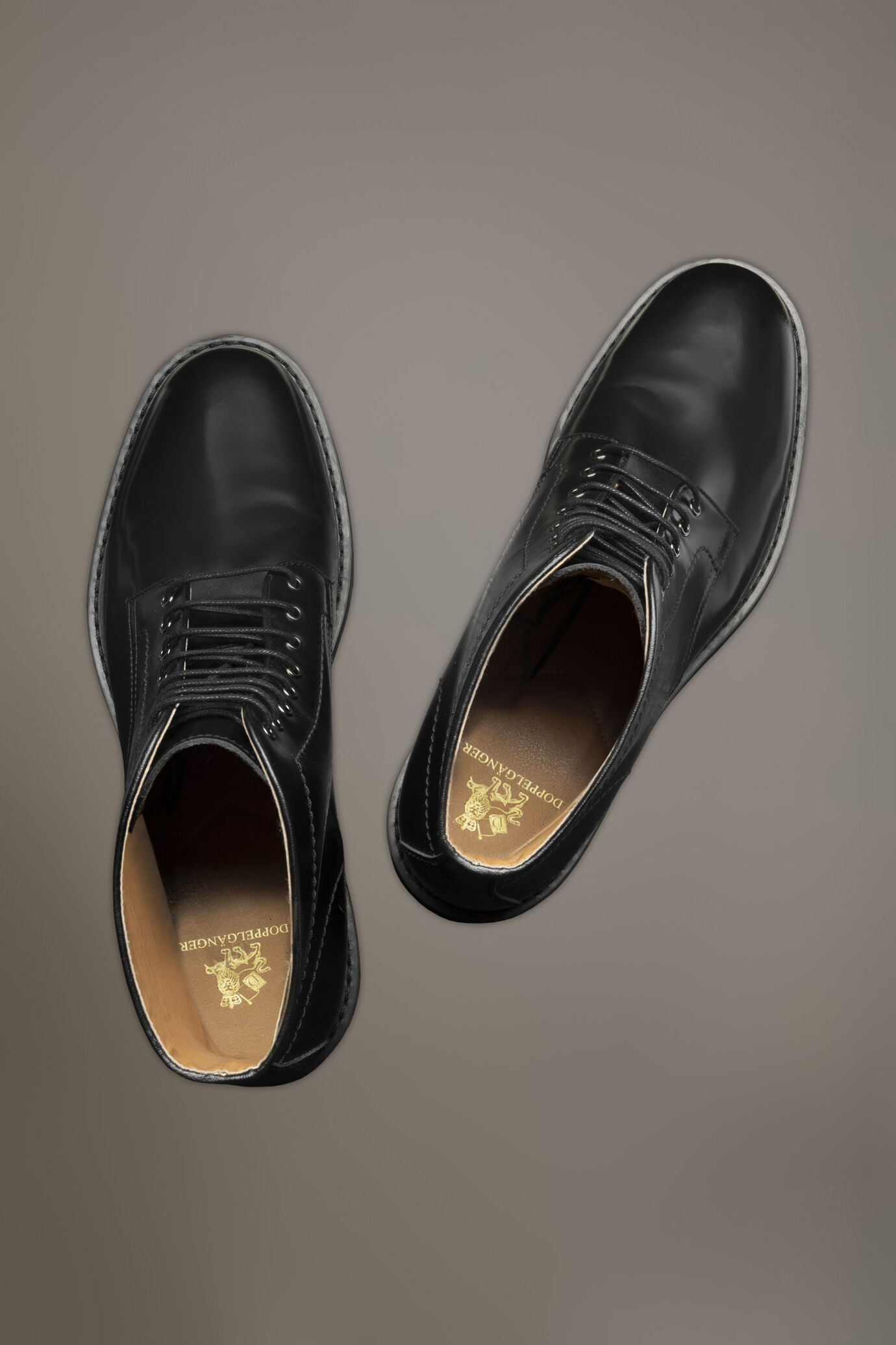 100% brushed leather boots with rubber sole | Doppelganger | Men's Shoes