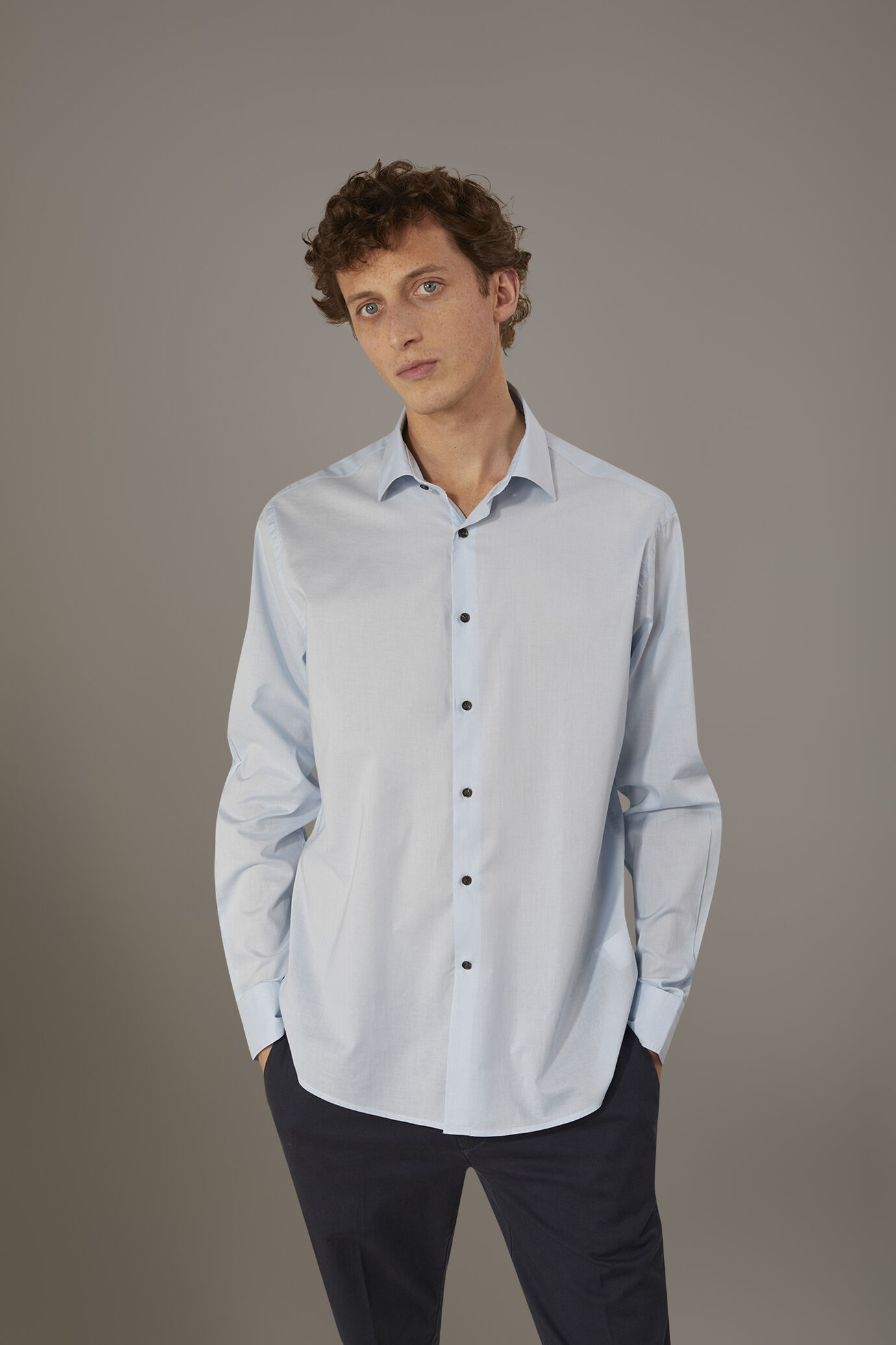 Camicia casual collo francese comfort fit in mussola di cotone ...