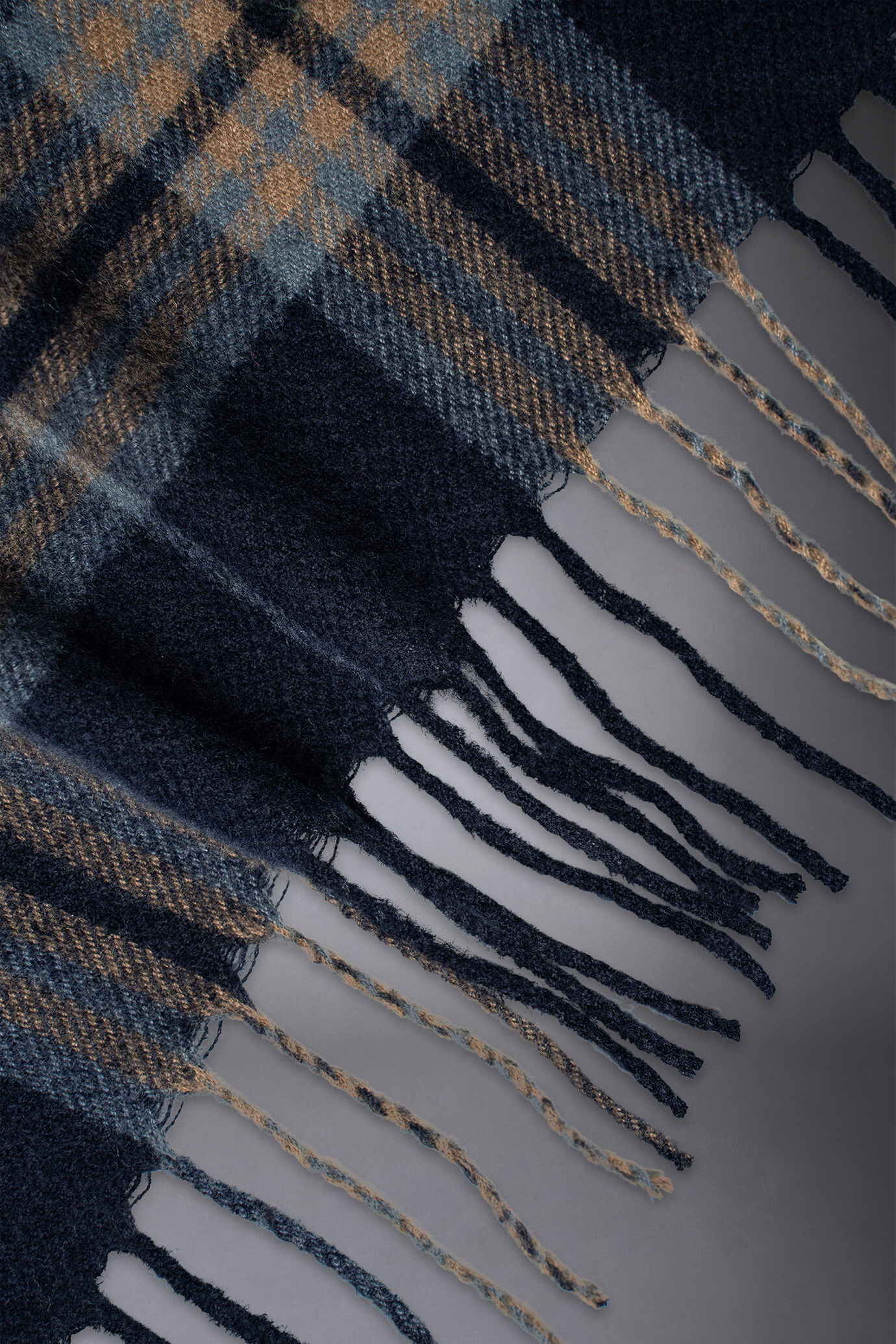 Men's tartan scarf | Doppelganger | Men's Shawls and Foulards