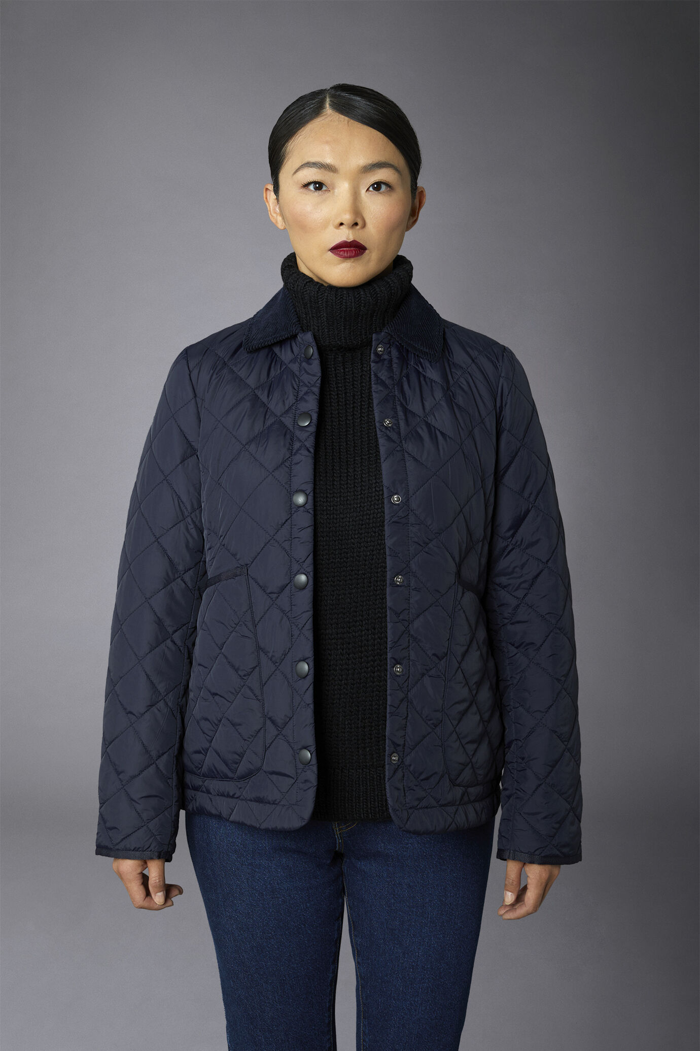 Women's lightly padded quilted jacket with corduroy shirt collar ...